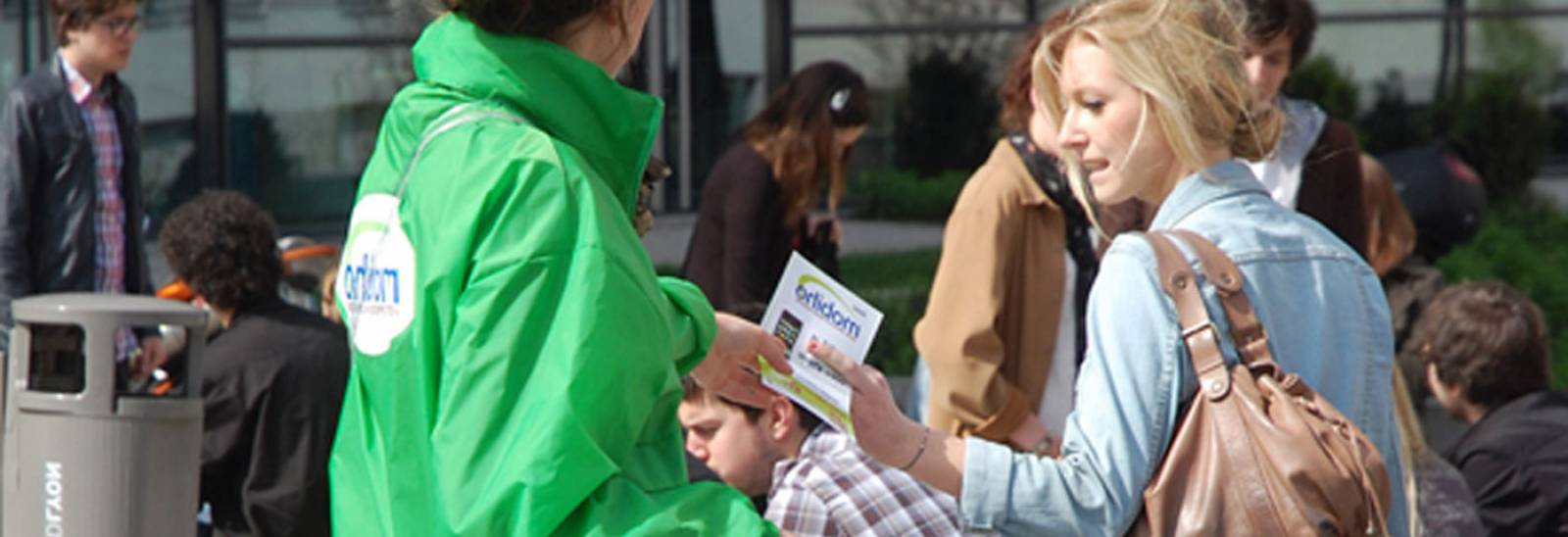Hôtesses pour animations commerciales Marseille et Paris - CAP Hôtesses ...